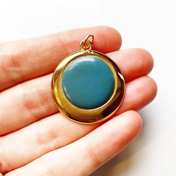 Vintage | Jewelry | Vintage Gold Cerulean Blue Circle Jewelry Pendant ...